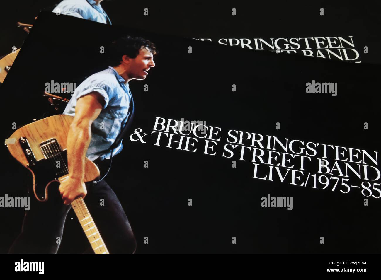 The 1975 band live hi-res stock photography and images - Alamy