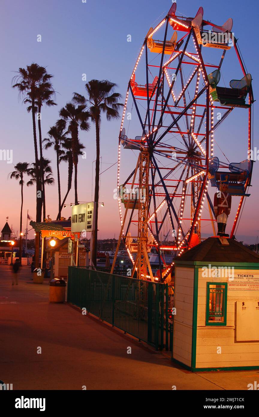 Theme park ticket booth hi-res stock photography and images - Alamy