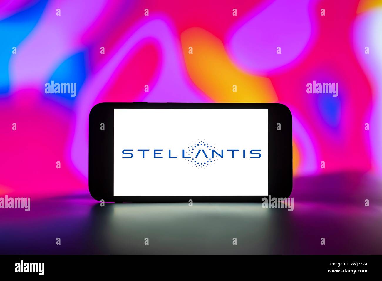 Stellantis logo sign hi-res stock photography and images - Alamy