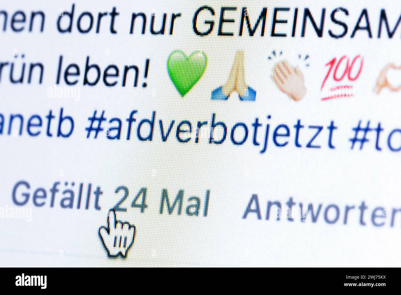 Instagram post hashtag hi-res stock photography and images - Alamy