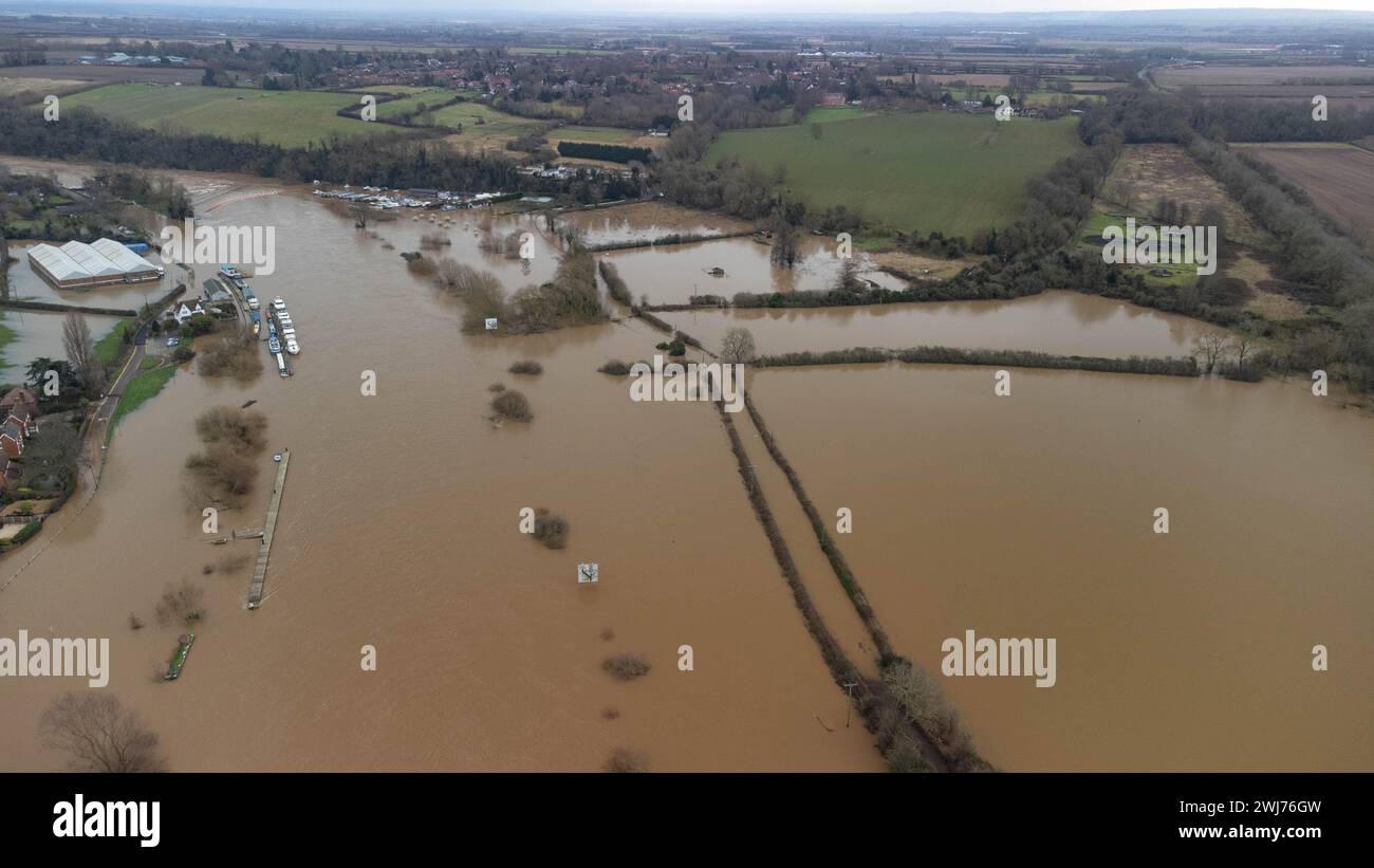 flooding on the river trent in nottingham Stock Photo - Alamy