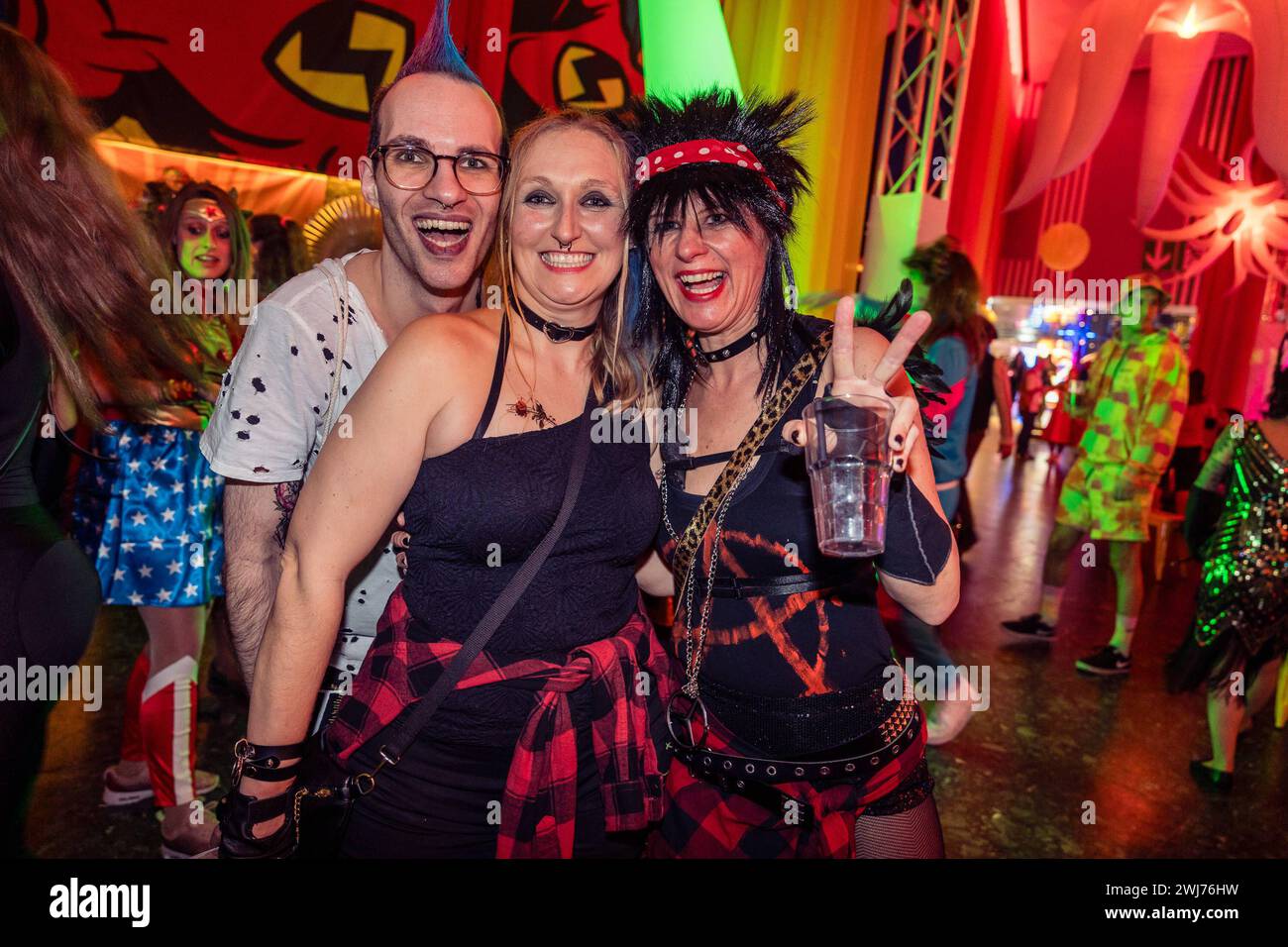 Die Weiberfaasenacht findet am Donnerstag 09.02.2024 in der ...