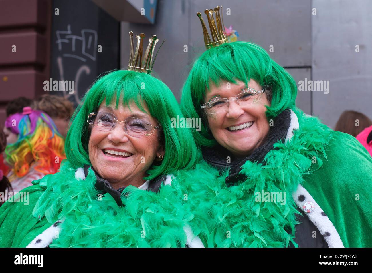 Carnival, Rose Monday in Cologne in Severinstraße in the Vringsveedel ...