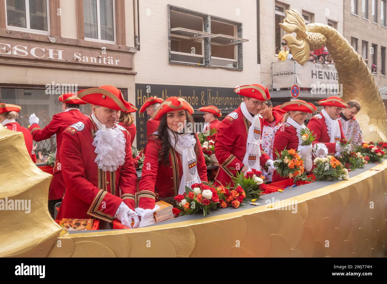 Carnival, Rose Monday in Cologne in Severinstraße in the Vringsveedel ...
