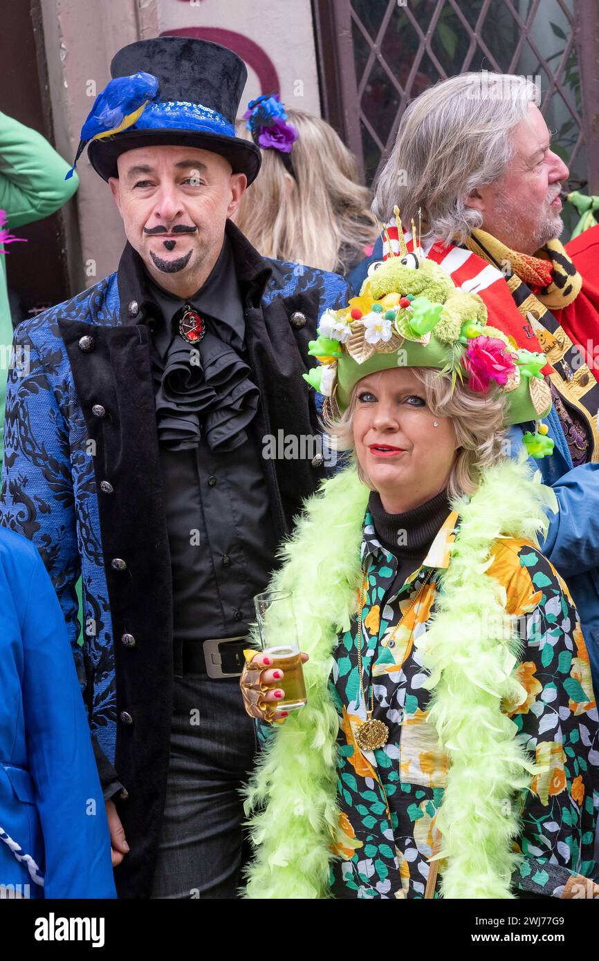 Carnival, Rose Monday in Cologne in Severinstraße in the Vringsveedel ...