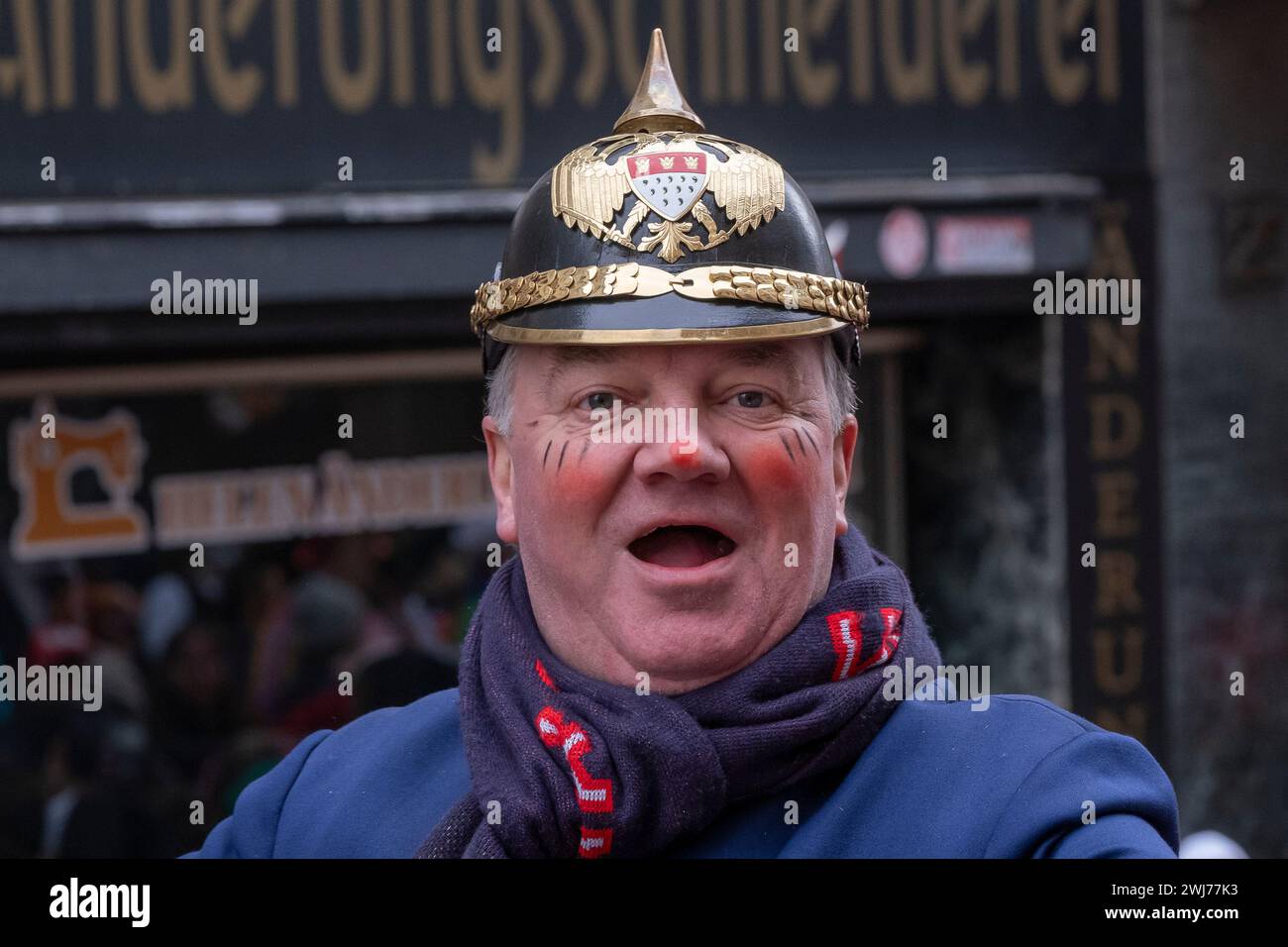 Carnival, Rose Monday in Cologne in Severinstraße in the Vringsveedel ...