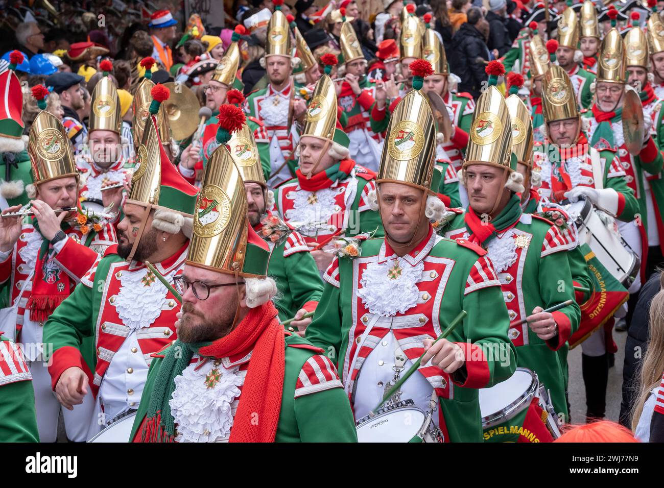 Carnival, Rose Monday in Cologne in Severinstraße in the Vringsveedel ...