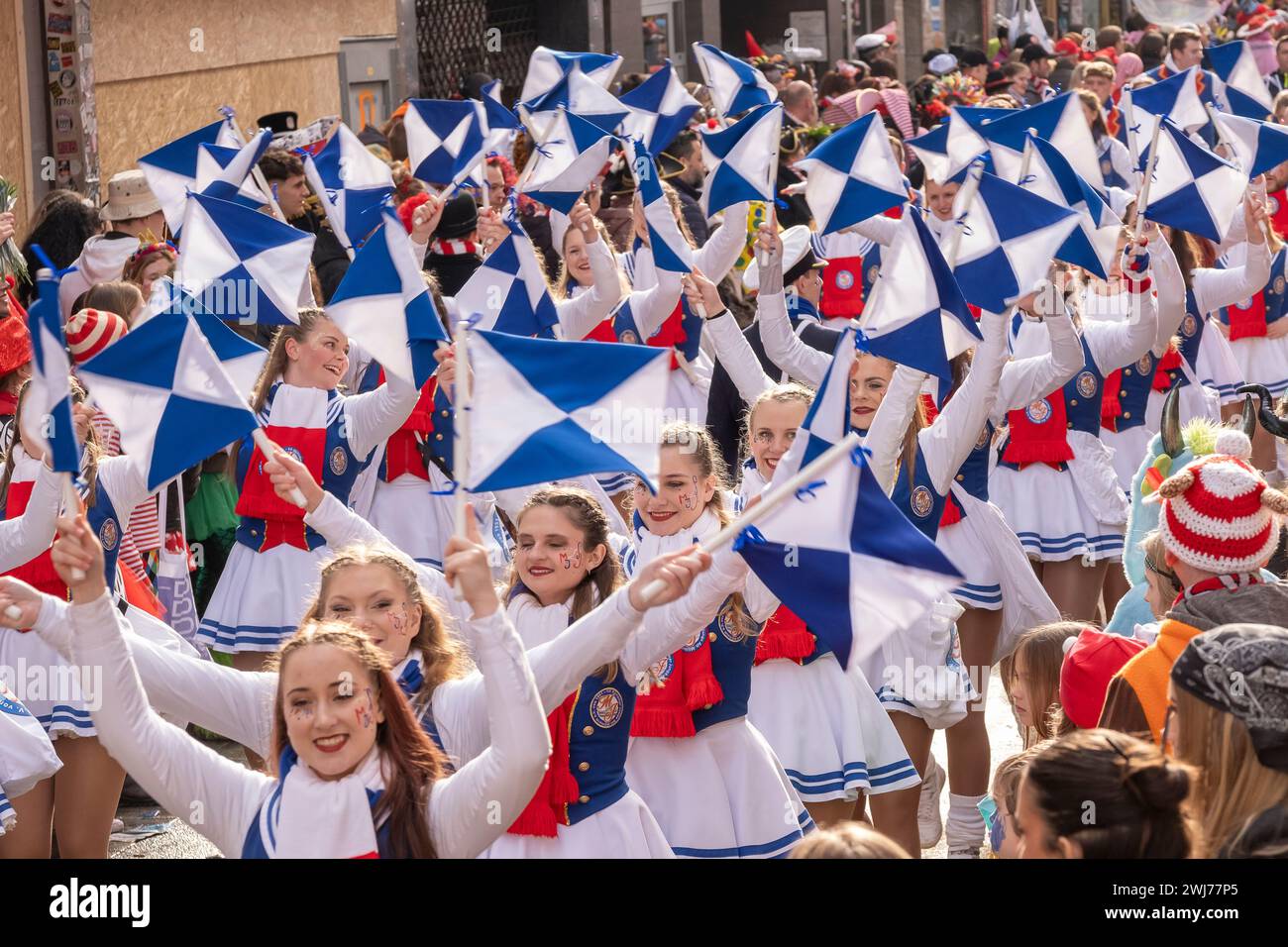 Carnival, Rose Monday in Cologne in Severinstraße in the Vringsveedel ...