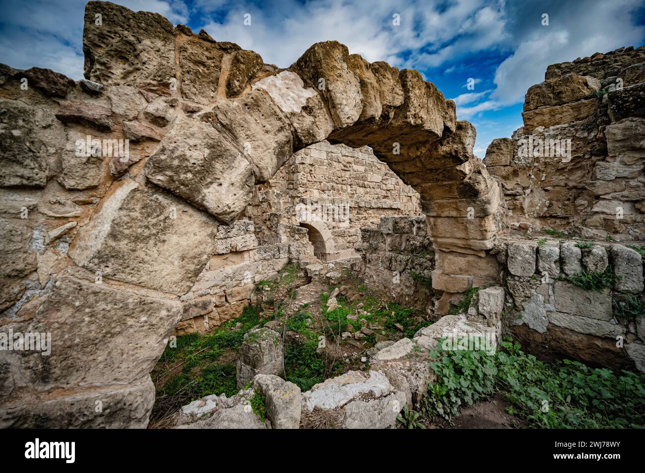 Ruins of roman city hi-res stock photography and images - Alamy