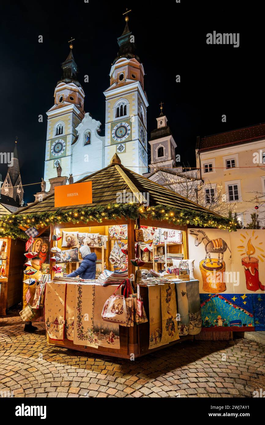 Christmas market, Domplatz, Brixen-Bressanone, South Tyrol, Italy Stock ...