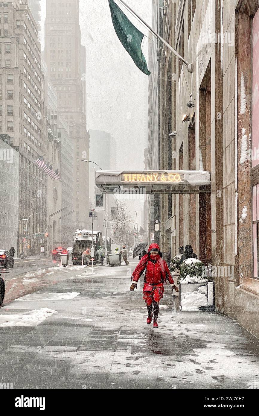 New York, USA. 13th Feb, 2024. Heavy snow in Manhattan. Credit: nidpor ...