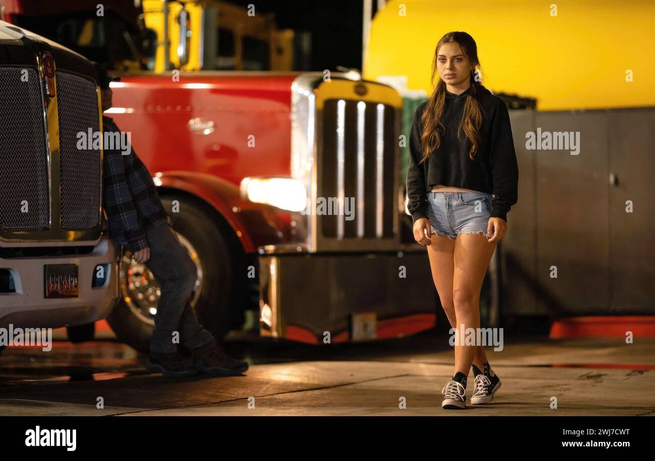 MIDNIGHT IN THE SWITCHGRASS, Caitlin Carmichael, 2021. © Lionsgate ...