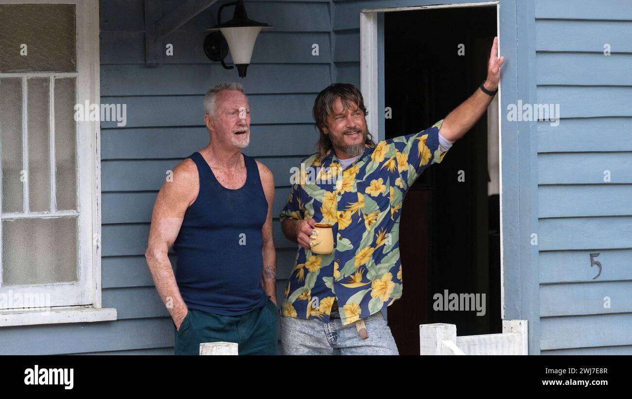 BOY SWALLOWS UNIVERSE, from left: Bryan Brown, Travis Fimmel, 'Boy Smells Rat', (Season 1, ep ...