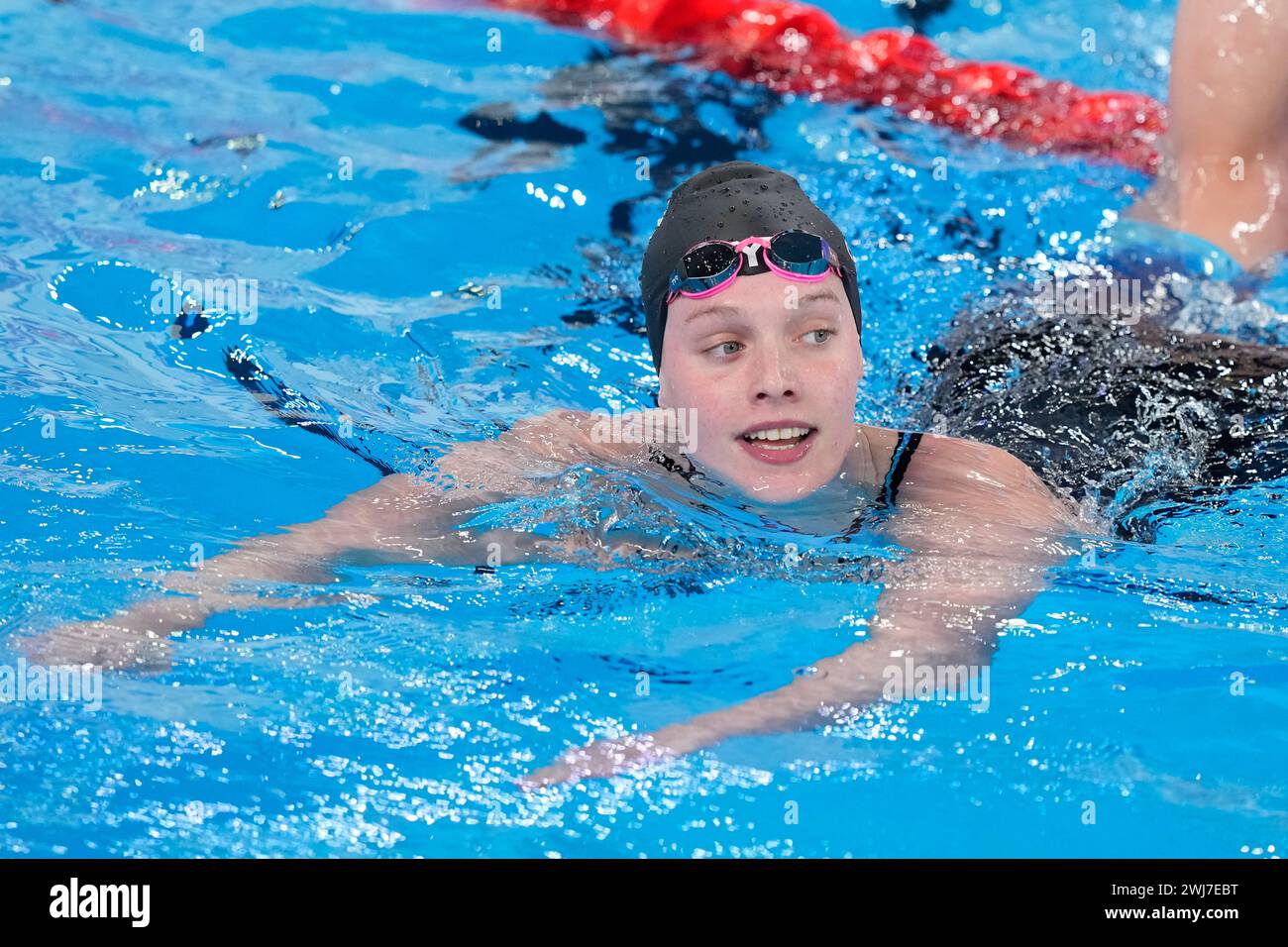 Claire Curzan of the United States reacts after competing the women's ...