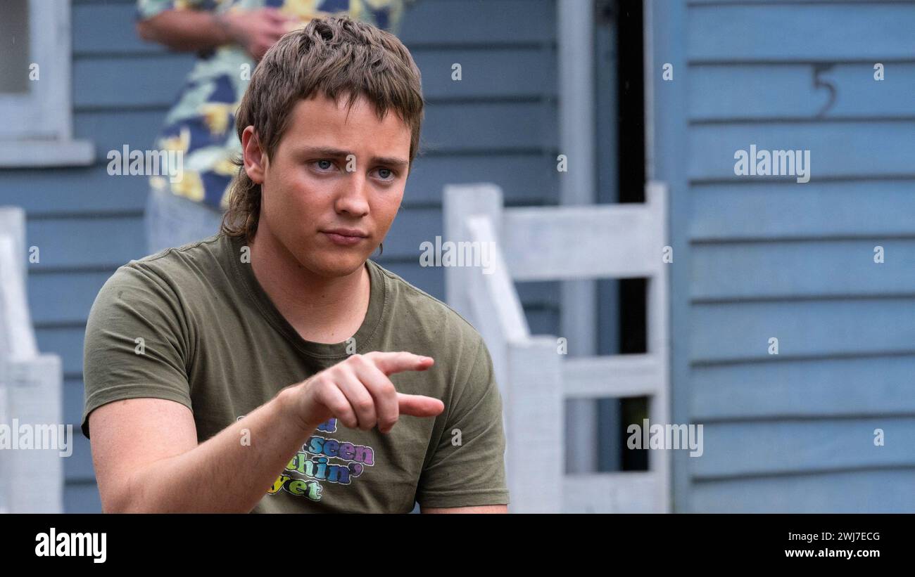 BOY SWALLOWS UNIVERSE, Lee Halley, 'Boy Smells Rat', (Season 1, ep. 101 ...