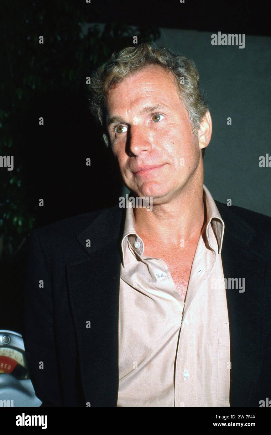 Wayne Rogers Circa 1980's Credit: Ralph Dominguez/MediaPunch Stock ...