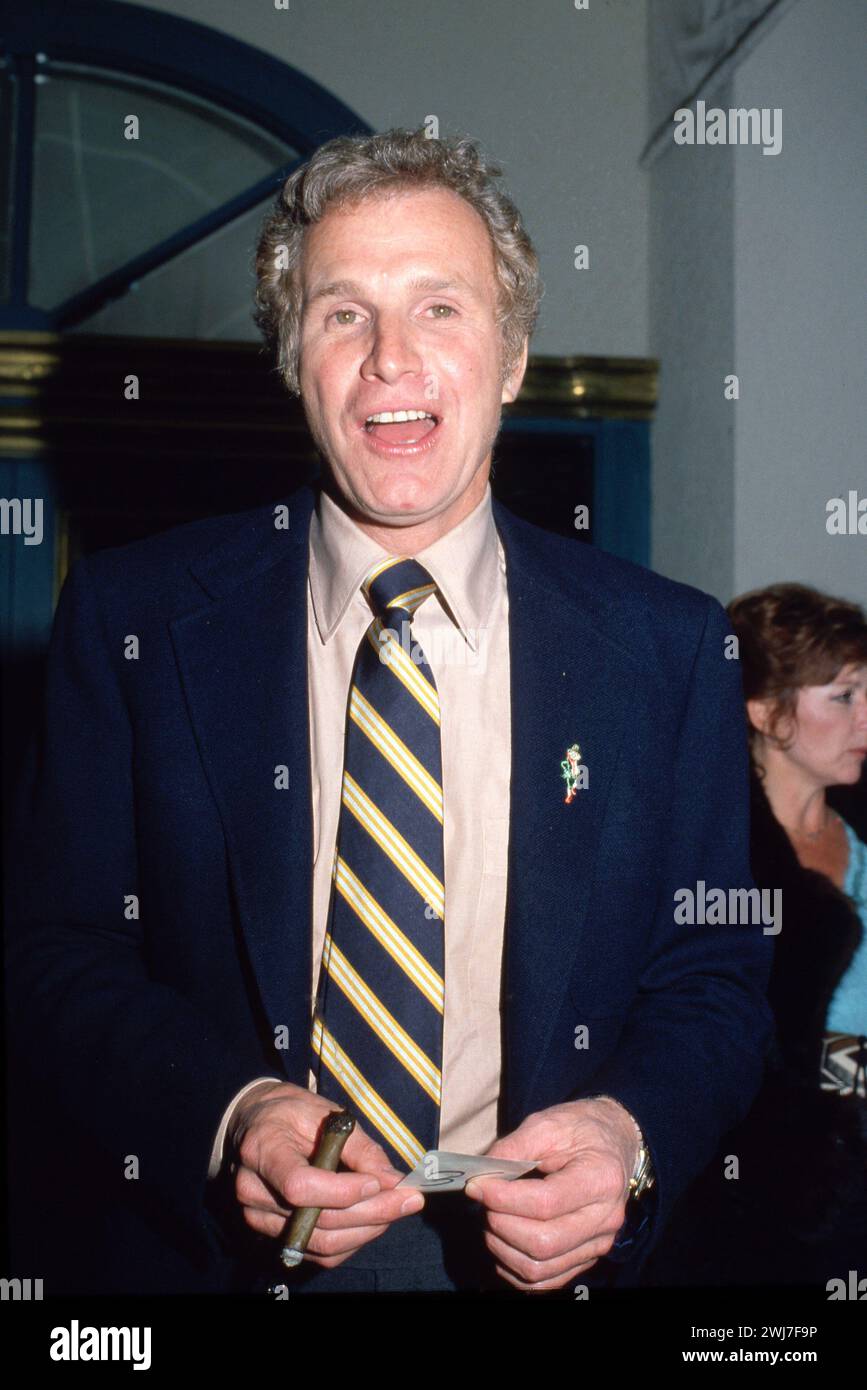 Wayne Rogers Circa 1980's Credit: Ralph Dominguez/MediaPunch Stock ...