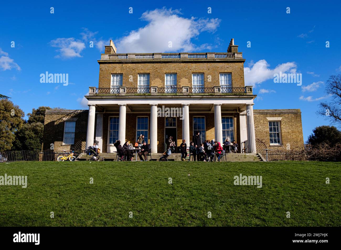 Clissold House in Clissold Park, Stoke Newington, London Borough of ...
