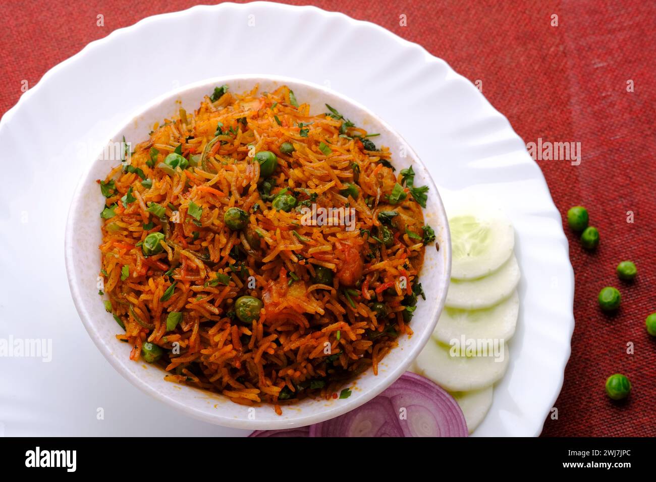 Veg biryani or veg pulav, Fried rice Indian food, vegetable biryani ...