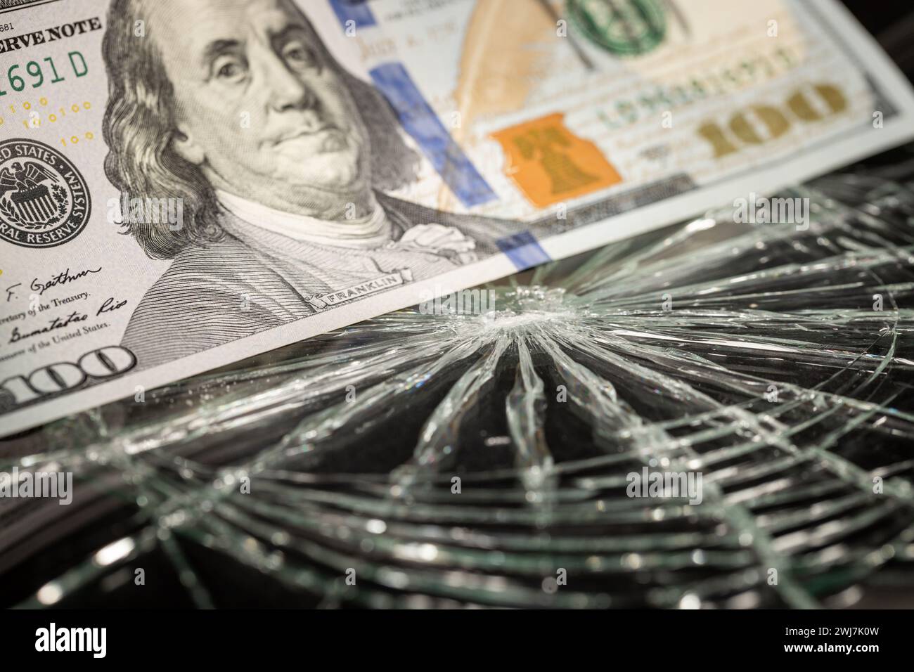 USA money, Fall of US currency, Weakening of dollar 100 dollar banknote ...