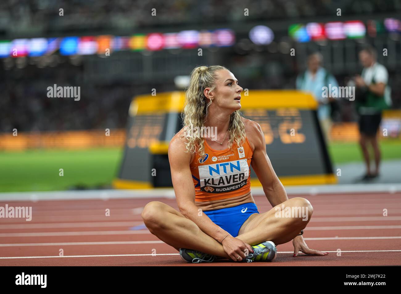 Lieke KLAVER participating in the 400 meters at the World Athletics ...