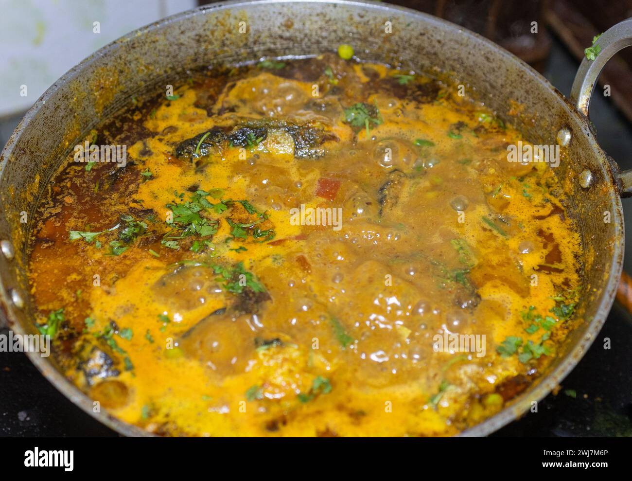 Cauldron boiling oil hi-res stock photography and images - Alamy