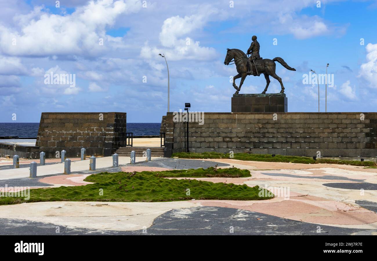 Monumento Calixto García in Havana Stock Photo - Alamy