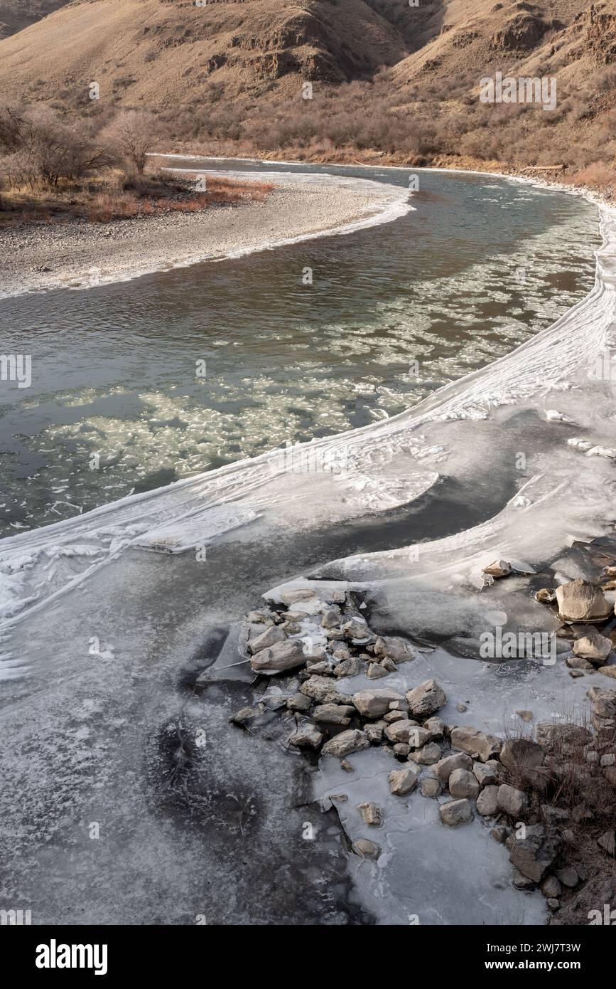 Ice flows on the Grande Ronde River in Southeastern Washington Stock ...