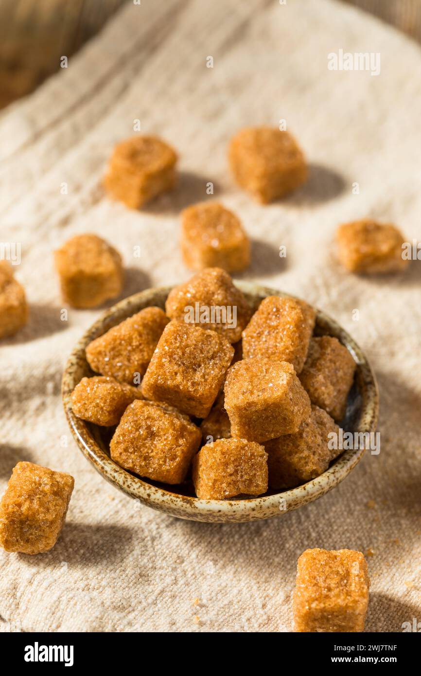 Pile brown sugar cubes hi-res stock photography and images - Alamy