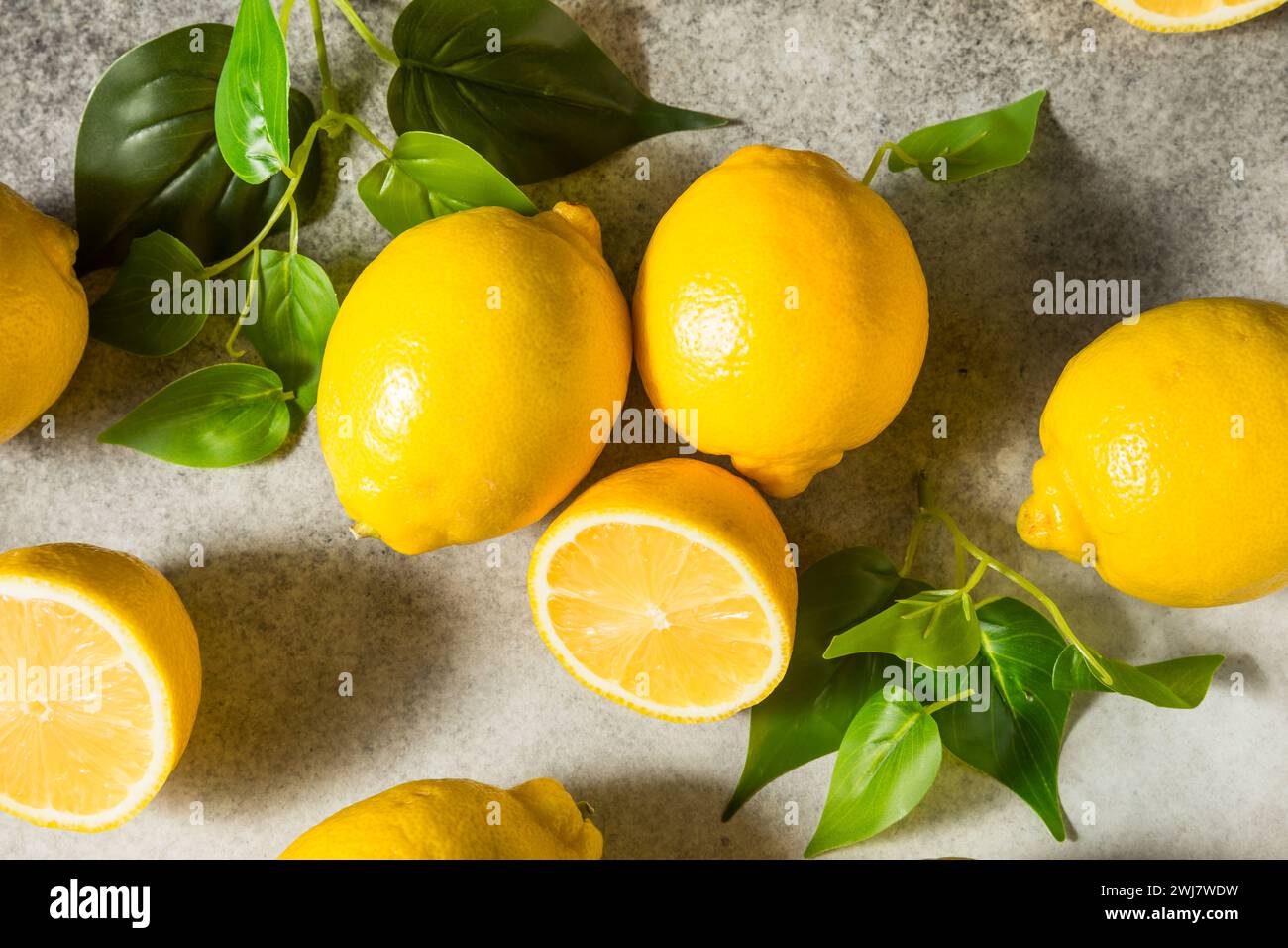Organic Raw Yellow Seedless Lemons in a Bunch Stock Photo - Alamy