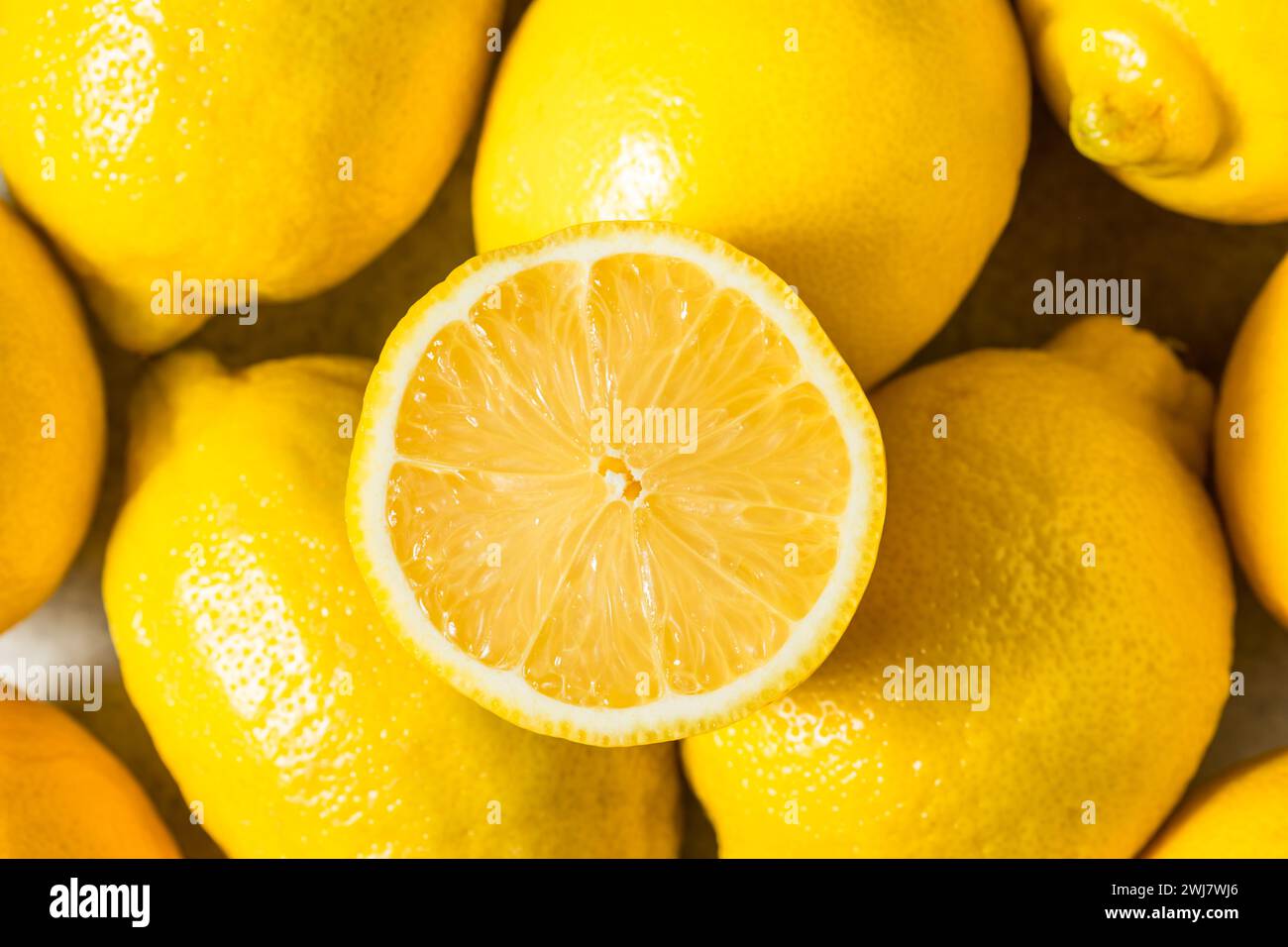 Organic Raw Yellow Seedless Lemons in a Bunch Stock Photo - Alamy