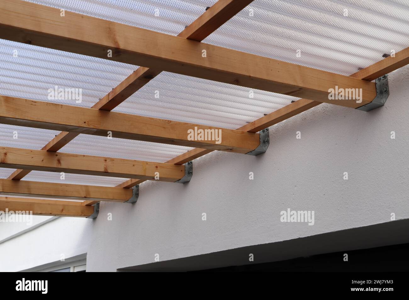 wooden beam construction on the house Stock Photo - Alamy