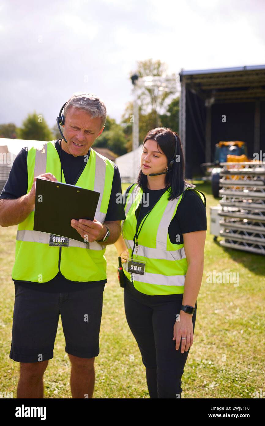 Production team stage set up hi-res stock photography and images - Alamy