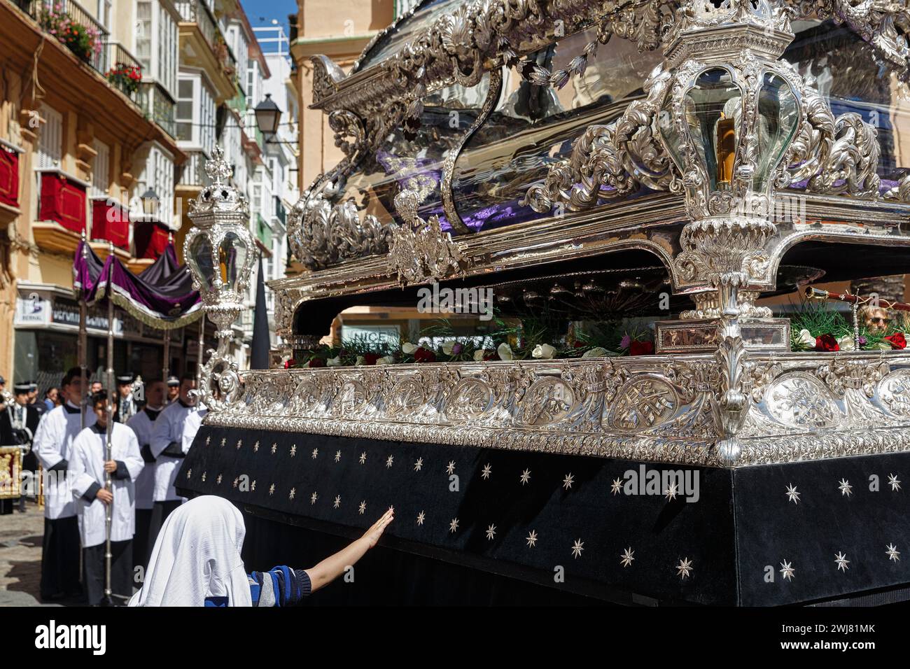 Semana Santa, procession, magnificent coffin, altar boys, celebrations ...