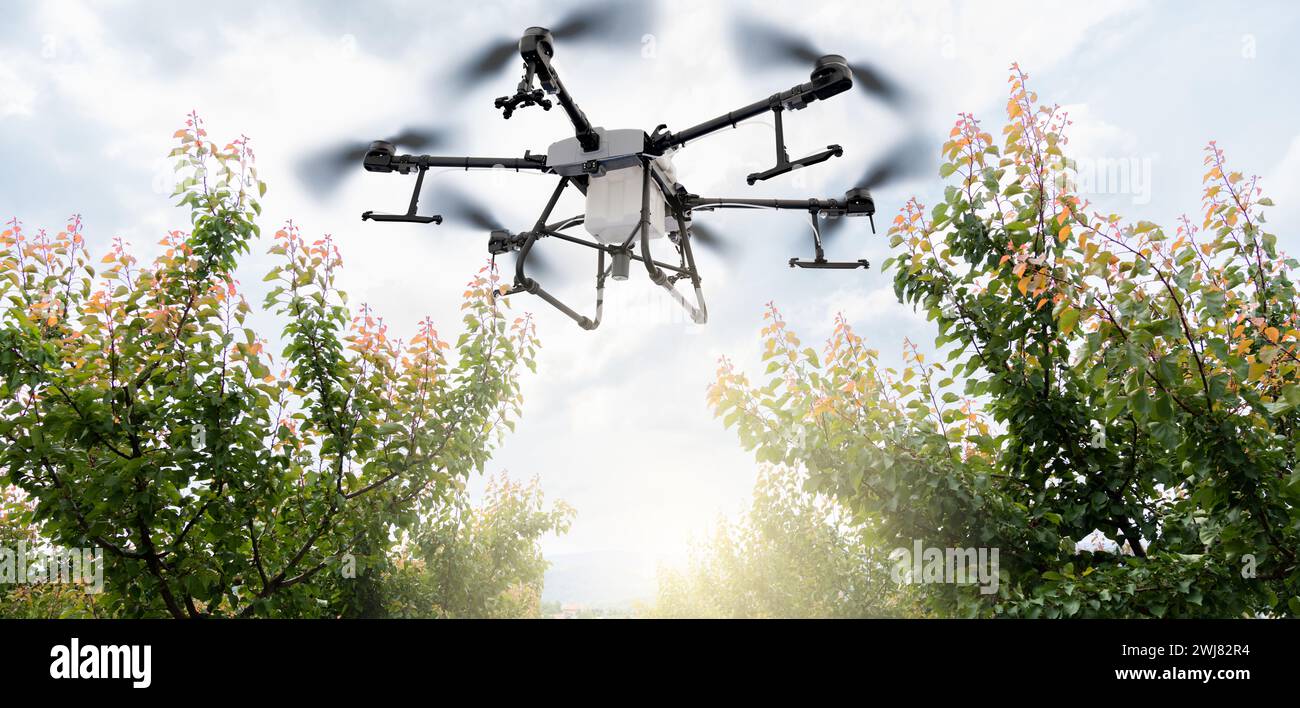 Smart drone farming technology hi-res stock photography and images - Alamy