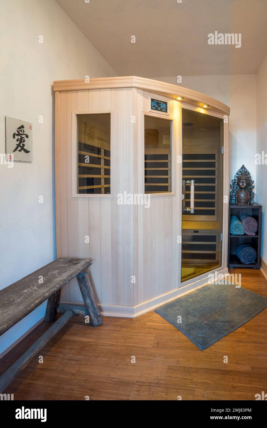 Radiant health saunas hi-res stock photography and images - Alamy