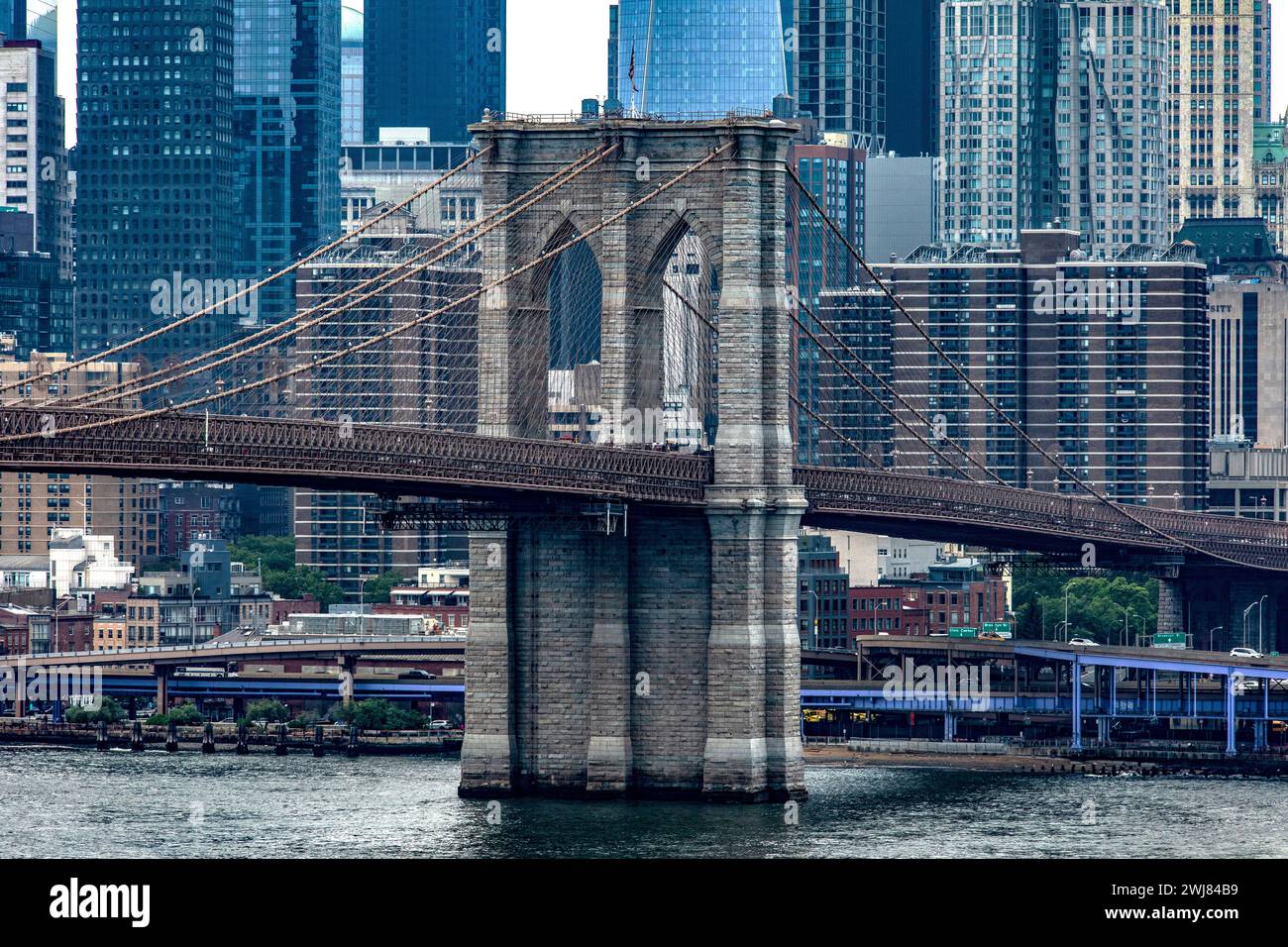 The famous Brooklyn Bridge linking the boroughs of Manhattan and ...