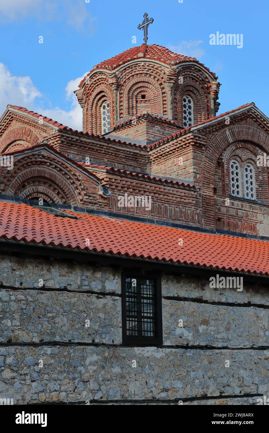 Cornice stack hi-res stock photography and images - Alamy