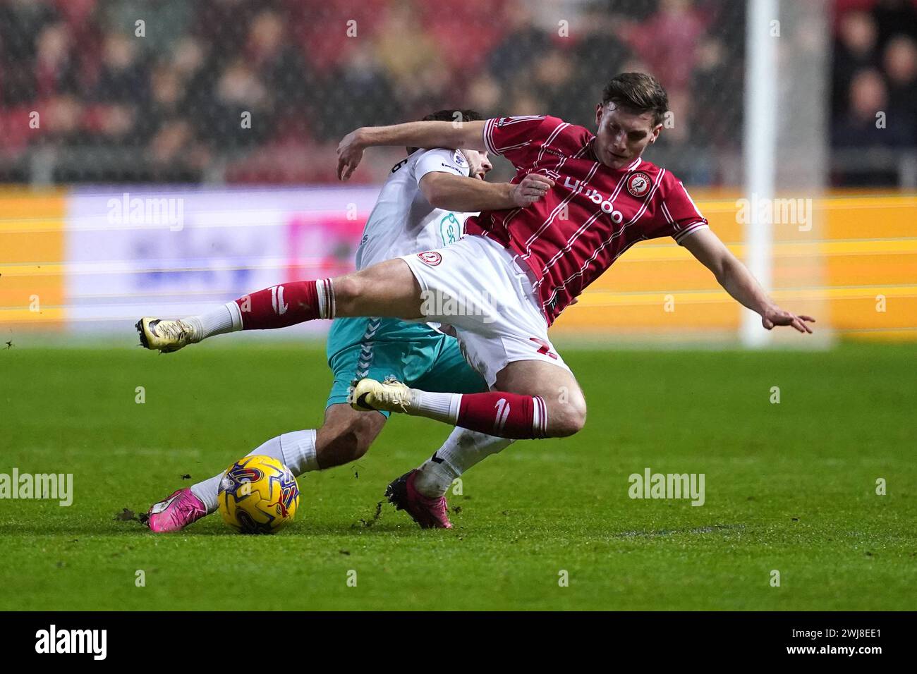 Bristol City's Taylor Gardner-Hickman (right) and Southampton's Adam ...
