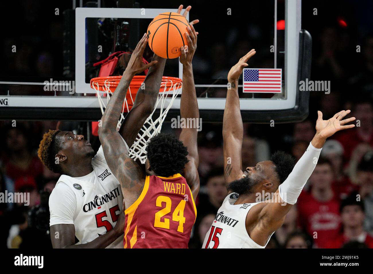 Iowa State forward Hason Ward (24) shoots against Cincinnati's Aziz ...