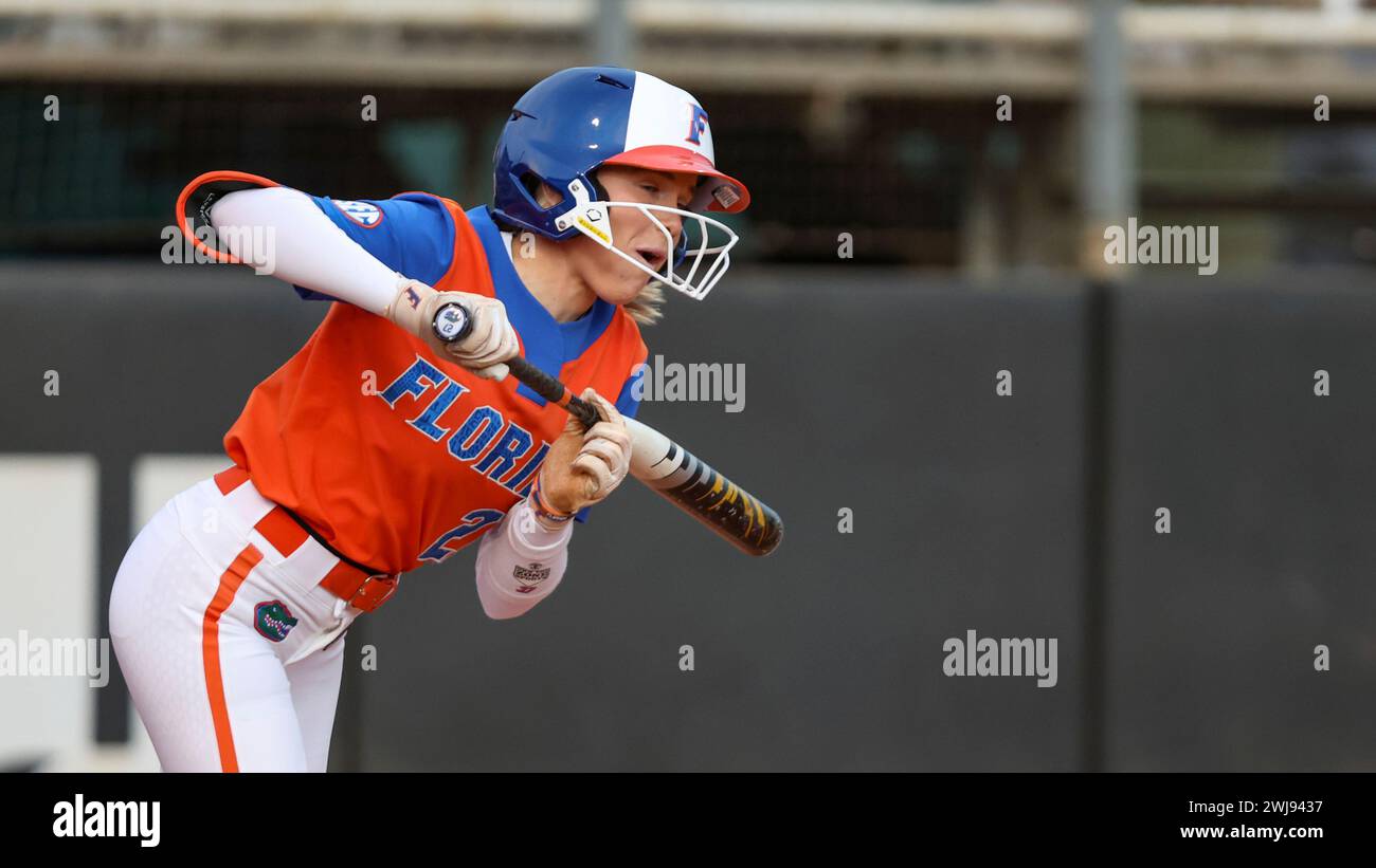 Florida outfielder Kendra Falby (27) shows bunt during an NCAA softball ...
