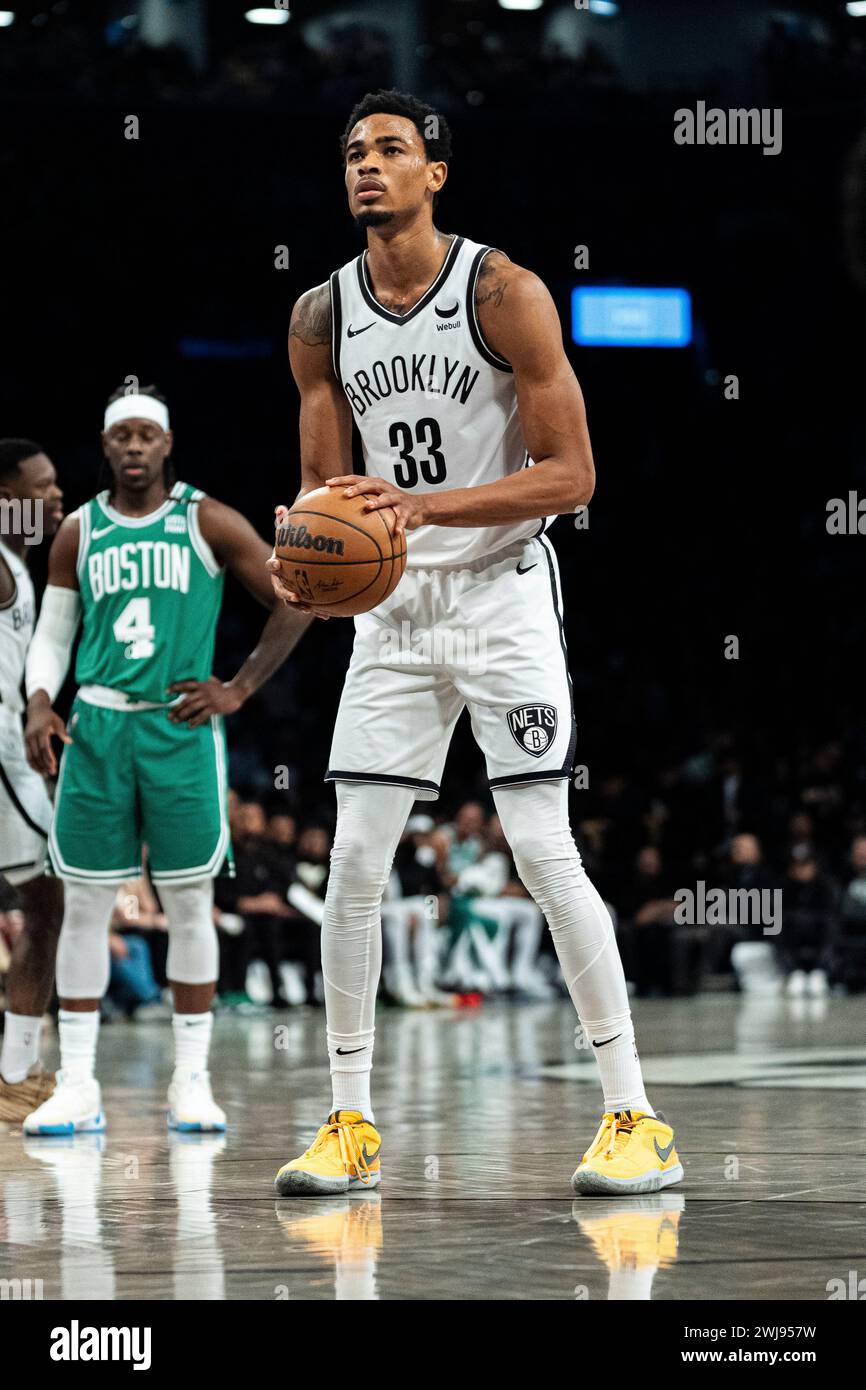 Brooklyn Nets center Nic Claxton prepares to shoot a free throw during ...