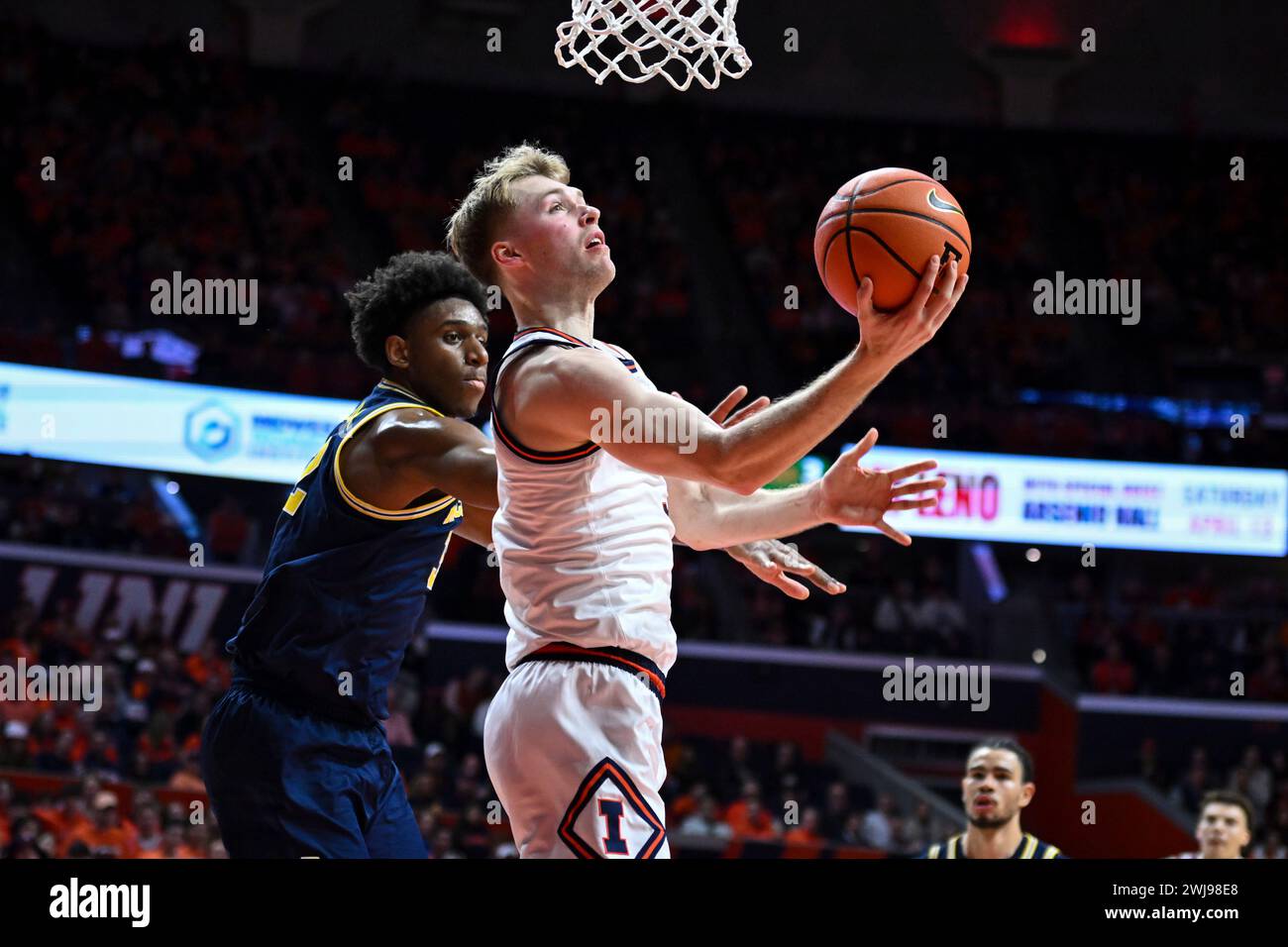 CHAMPAIGN, IL - FEBRUARY 13: Illinois guard Marcus Domask (3) lays the ...