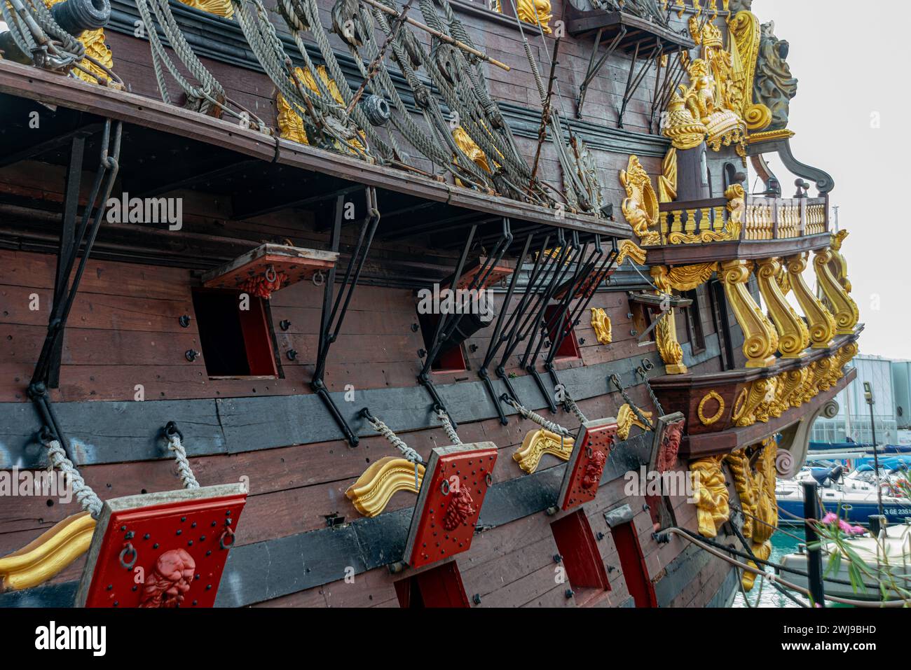 Rear view of ship hi-res stock photography and images - Alamy