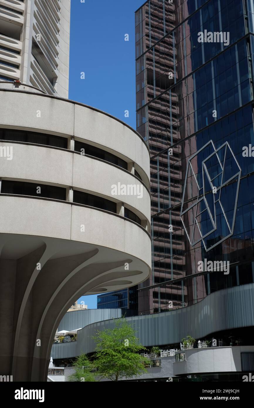 "Wrestling" by artist Josef Albers on 5 Martin Place tower, with the ...