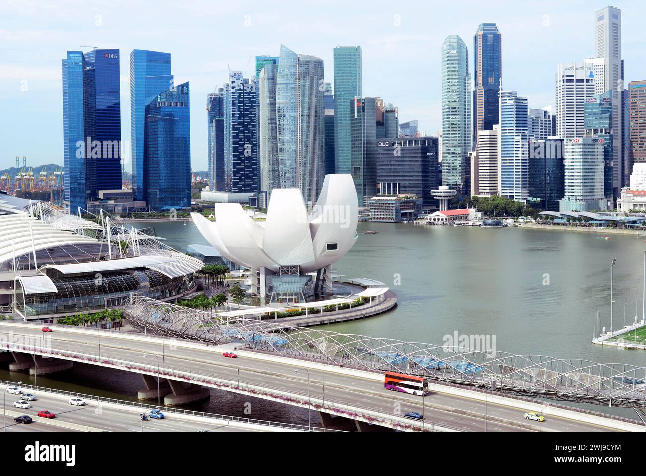 A view of the ArtScience Museum and the modern cbd in Singapore Stock ...