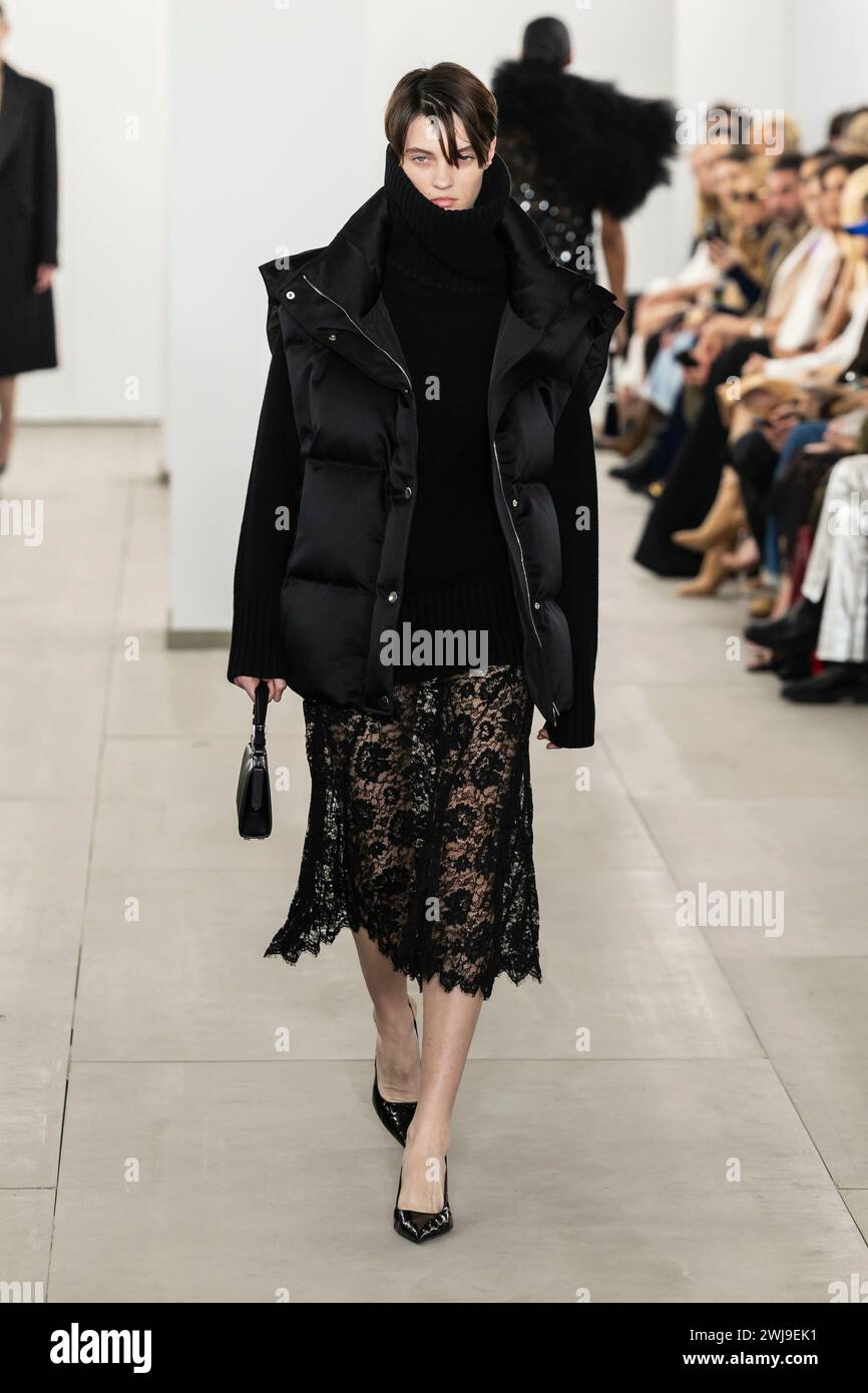New York, Vereinigte Staaten. 13th Feb, 2024. MICHAEL KORS Fall/Winter ...