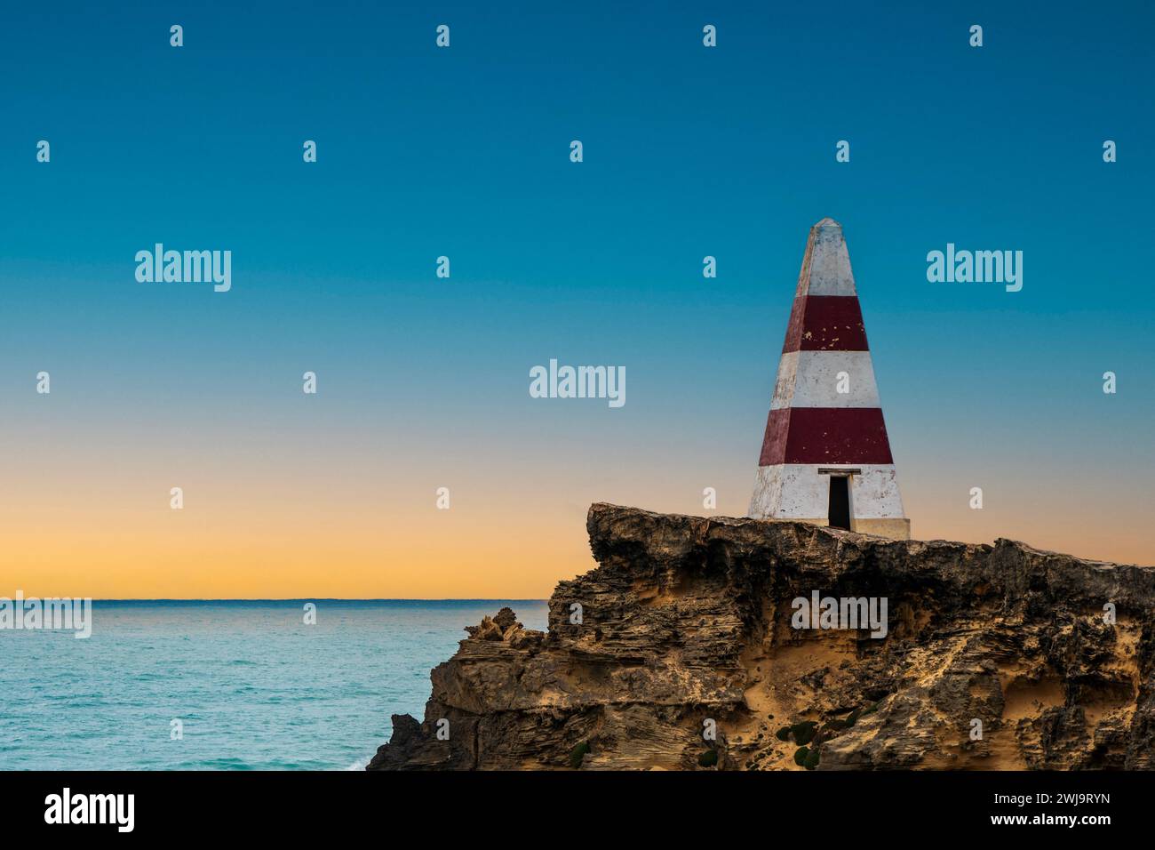 The iconic Robe Obelisk, South Australia Stock Photo - Alamy