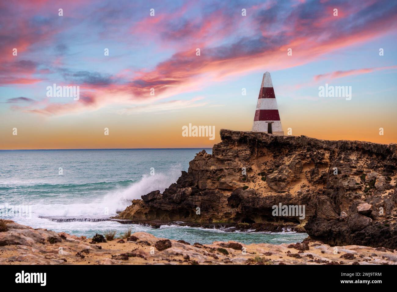 The iconic Robe Obelisk, South Australia Stock Photo - Alamy