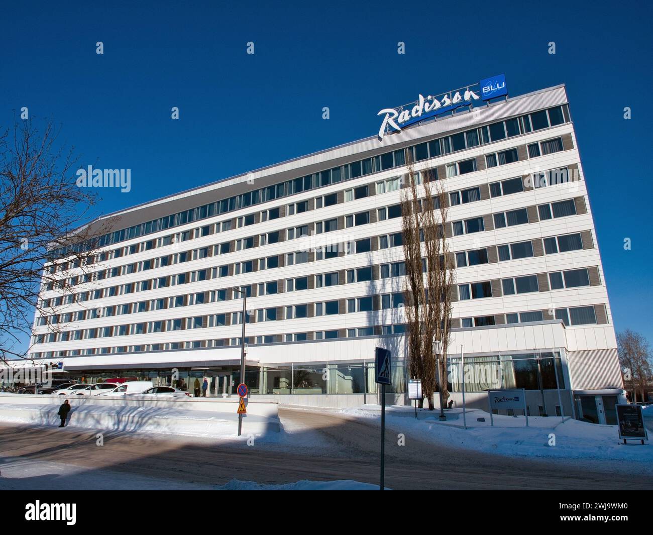 Radisson hotel exterior hi-res stock photography and images - Alamy